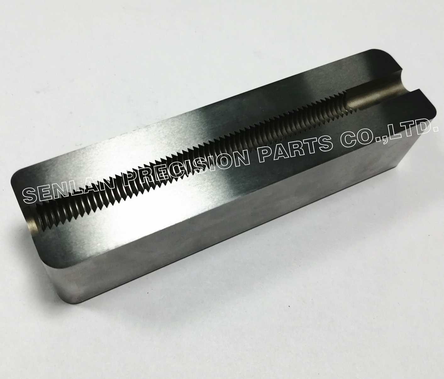 H13 Plastic Mould Parts Core Thread Insert Mold Components For Plastic ...